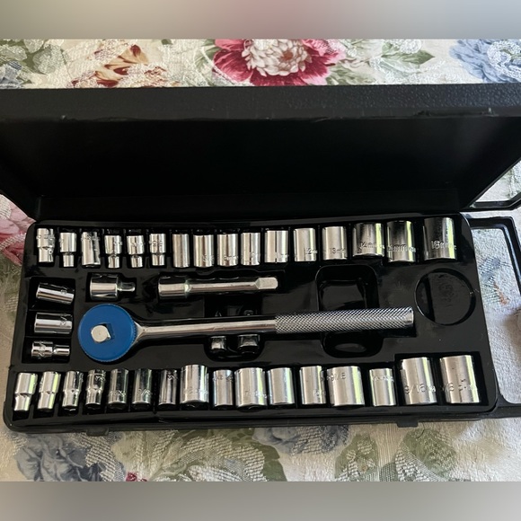 Other | Vintage 4 Piece Ratchet Sockets Set | Poshmark